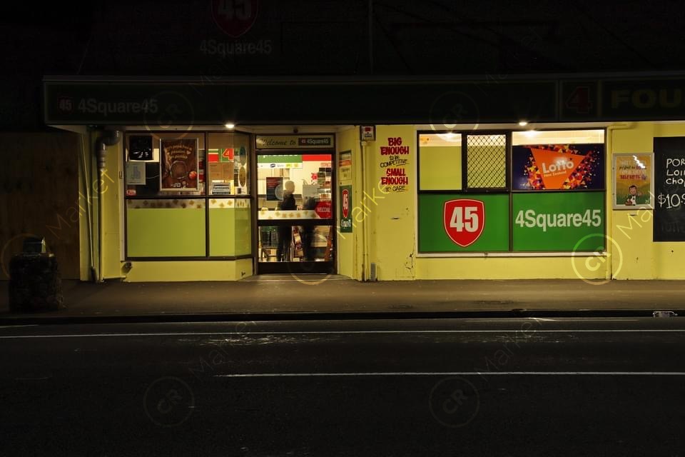 4 Square Opunake - CR Market